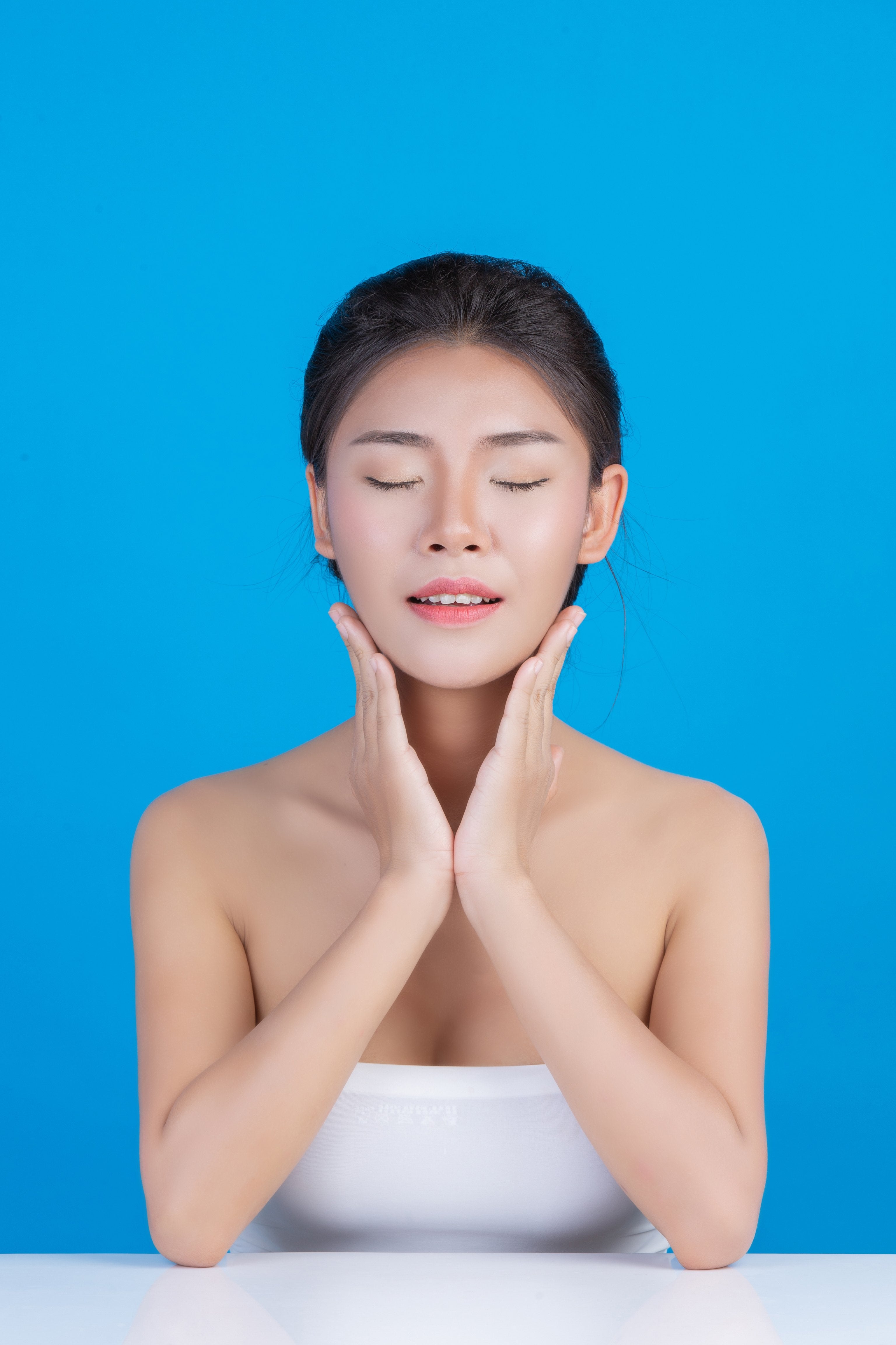 Cum ne îngrijim tenul uscat? – BeautyKO Romania